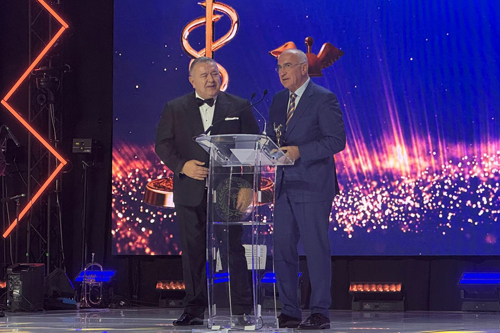 TIU Group receives excellence award for the longest-standing ...